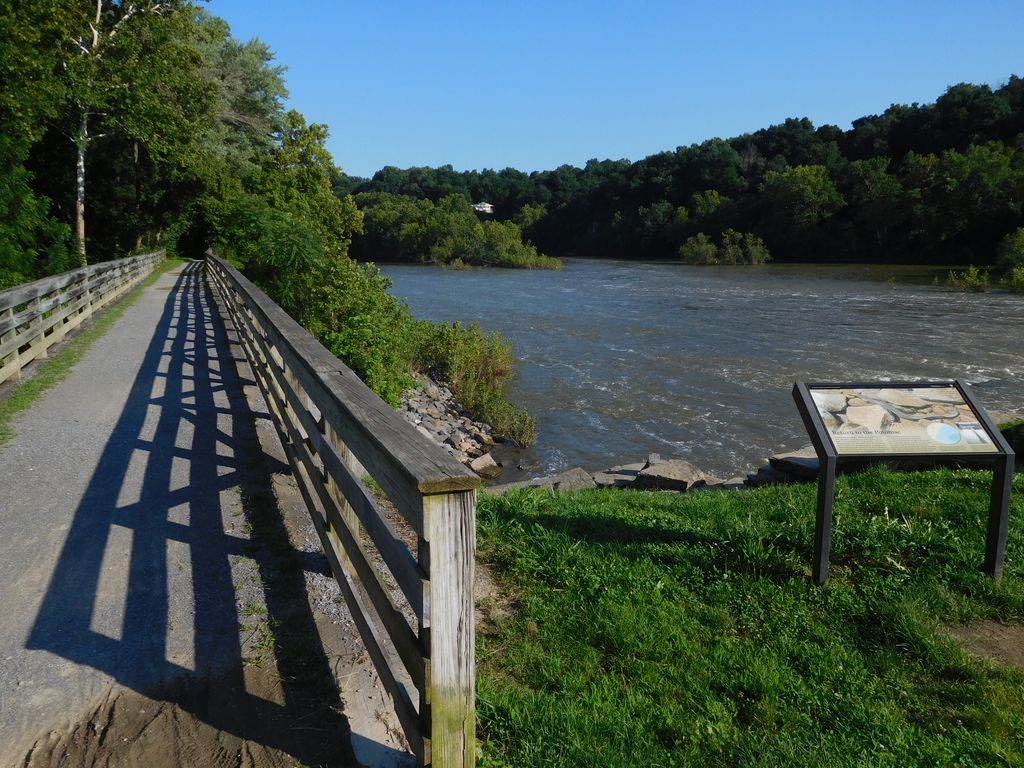 The canal path is scenic | Prof. Jay Zagorsky